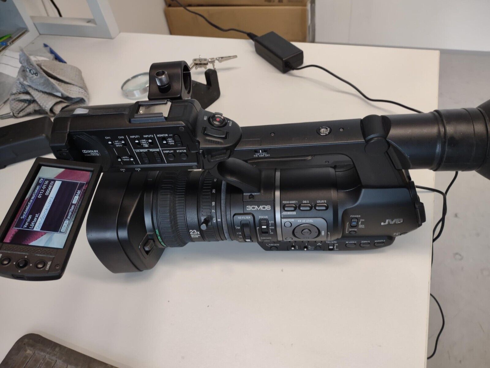 JVC GY-HM660E ENG Hand-Held Camcorder vom JVC Fachhändler - Ihr ...